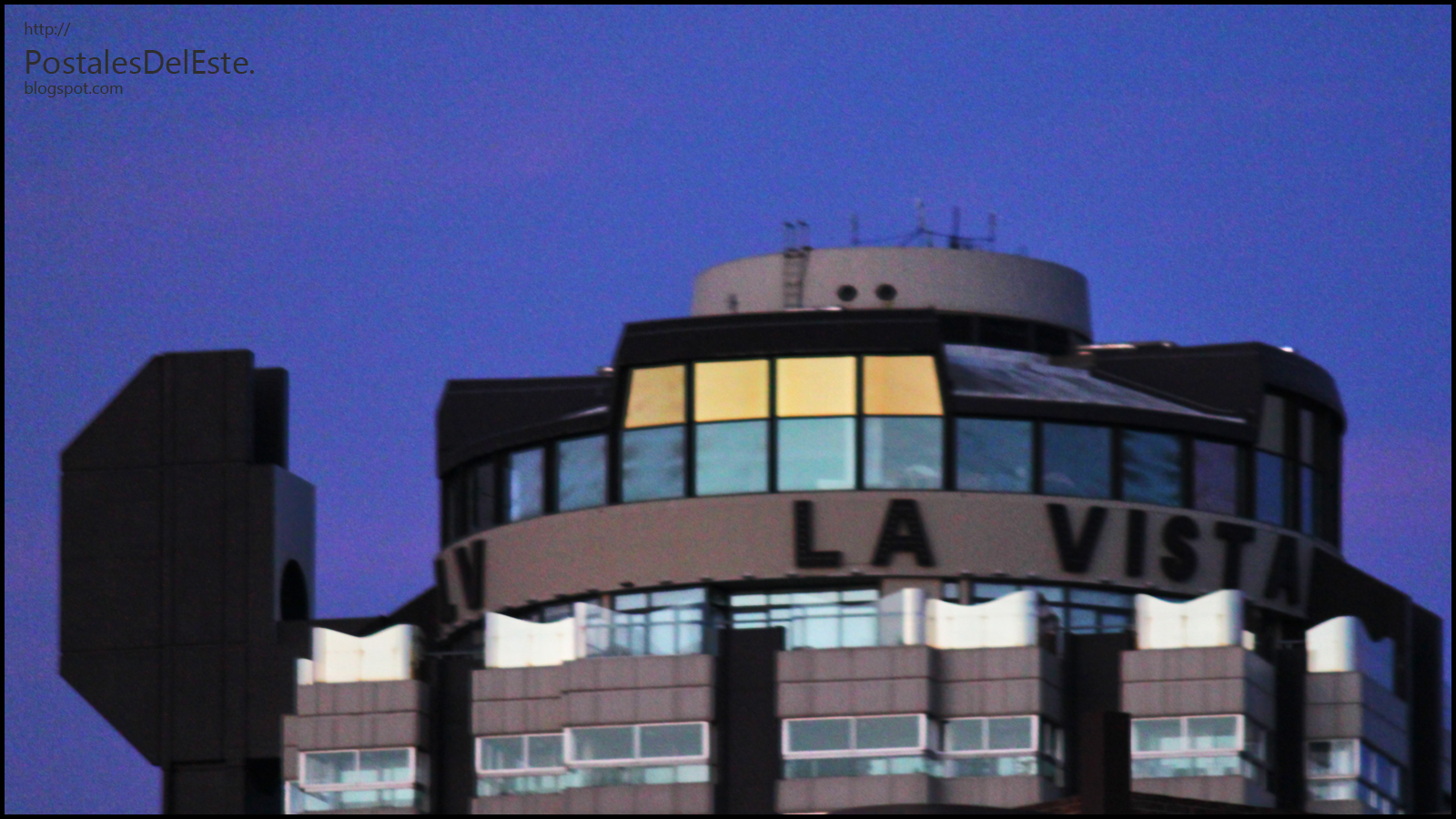 Boliche Giratorio sobre Punta del Este en Postales Uruguayas