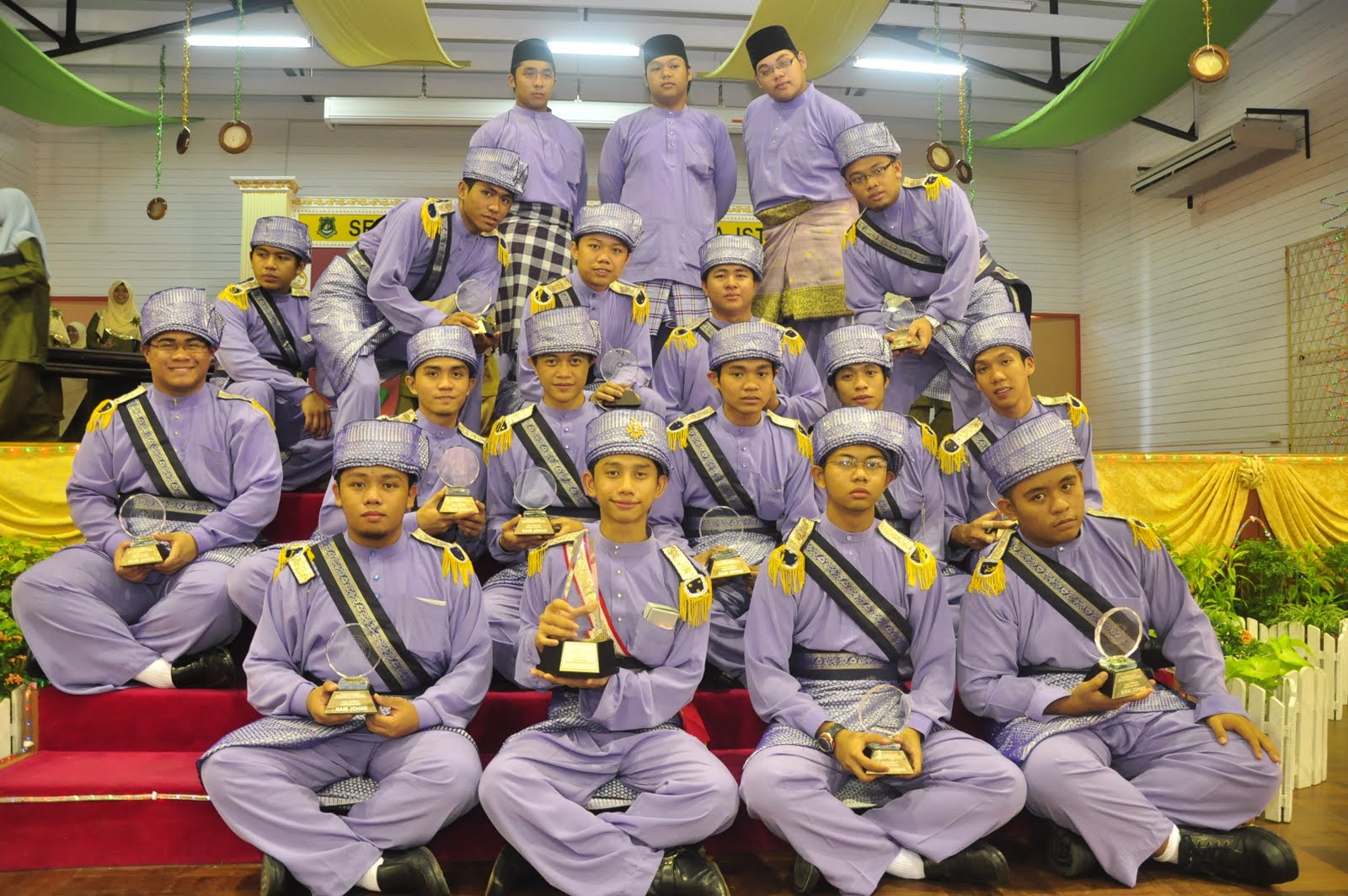 Sekolah Menengah Arab Laki-Laki Hassanal Bolkiah: SMALHB Naib Johan ...