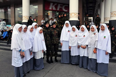 Sekolah Menengah Arab Laki-Laki Hassanal Bolkiah: SMALHB di Perhimpunan ...