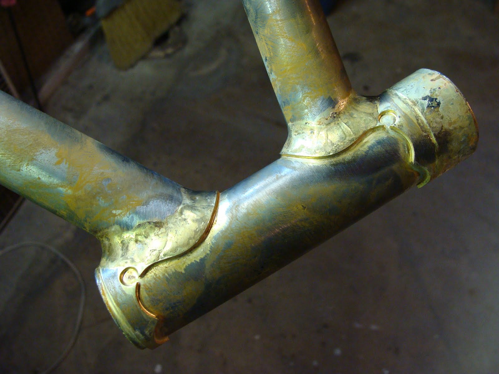 Ellis Cycles: Sydney's Bi-Lam Frame