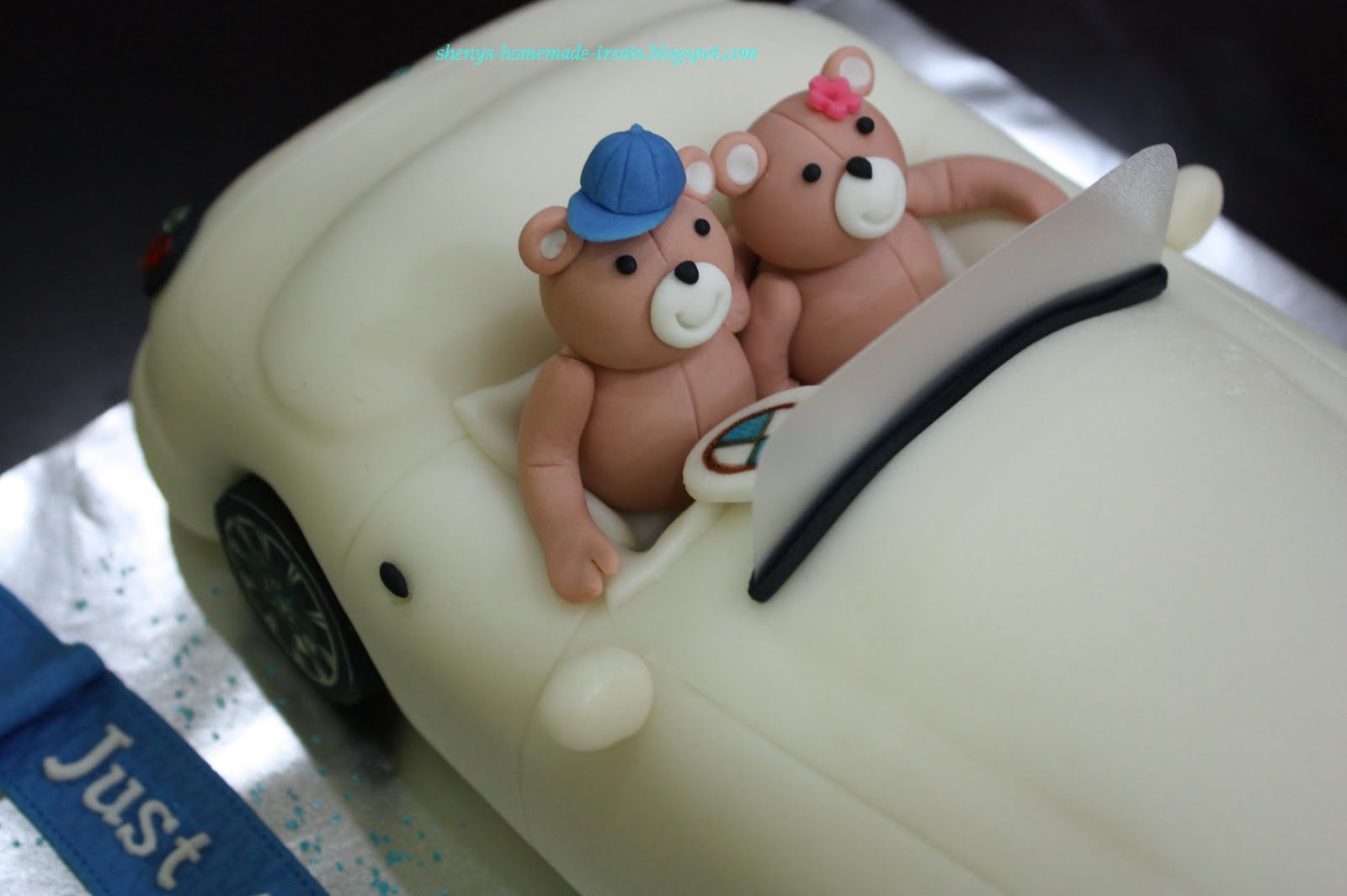 Sheny's Homemade Treats: BMW Convertible Car Cake