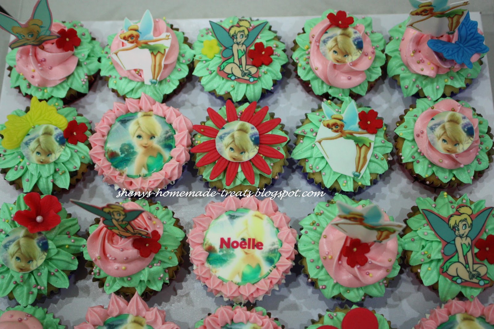 Sheny's Homemade Treats: Tinkerbell Cupcakes