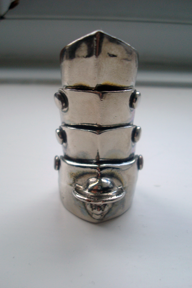 Armour Love – Gallucks