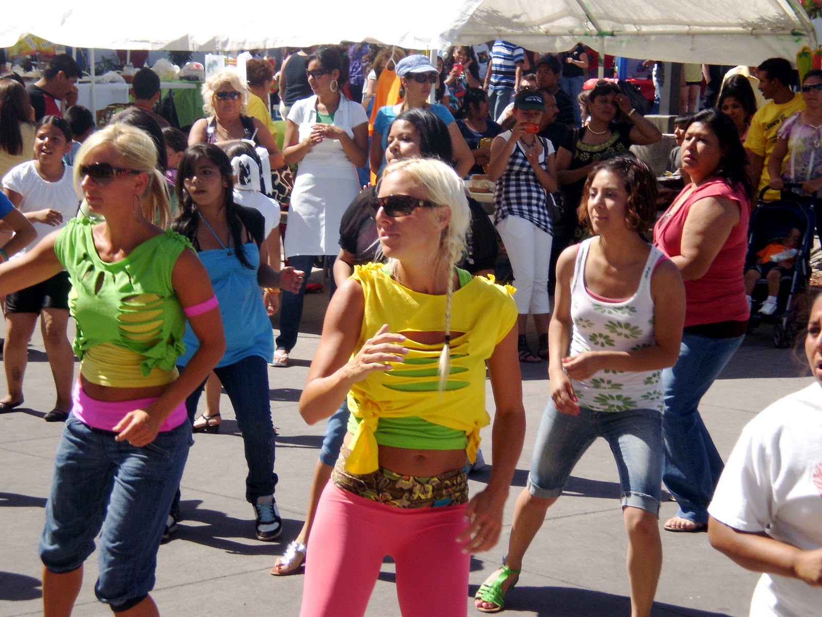 The Fitness Warehouse: Cinco de Mayo Zumba event!!!!