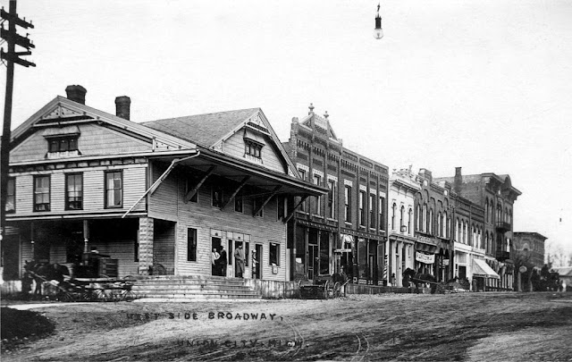 Old Union City Postcards and Pictures...: Union Hotel, c 1913 - #2