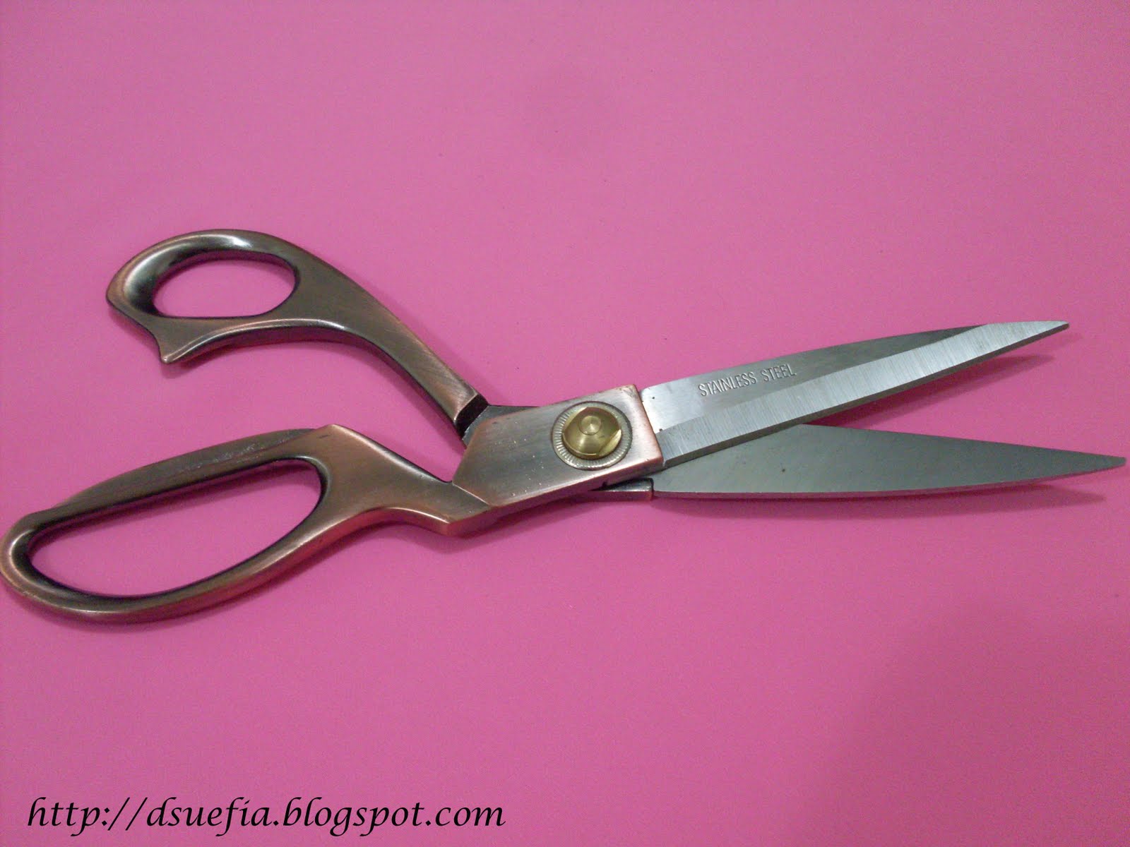 Dsuefia Collection: ALATAN JAHITAN