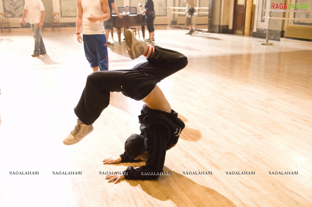 Amazing Street Dance pictures