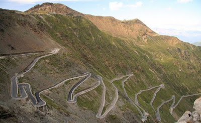 The Presurfer: The World's Most Spectacular Roads