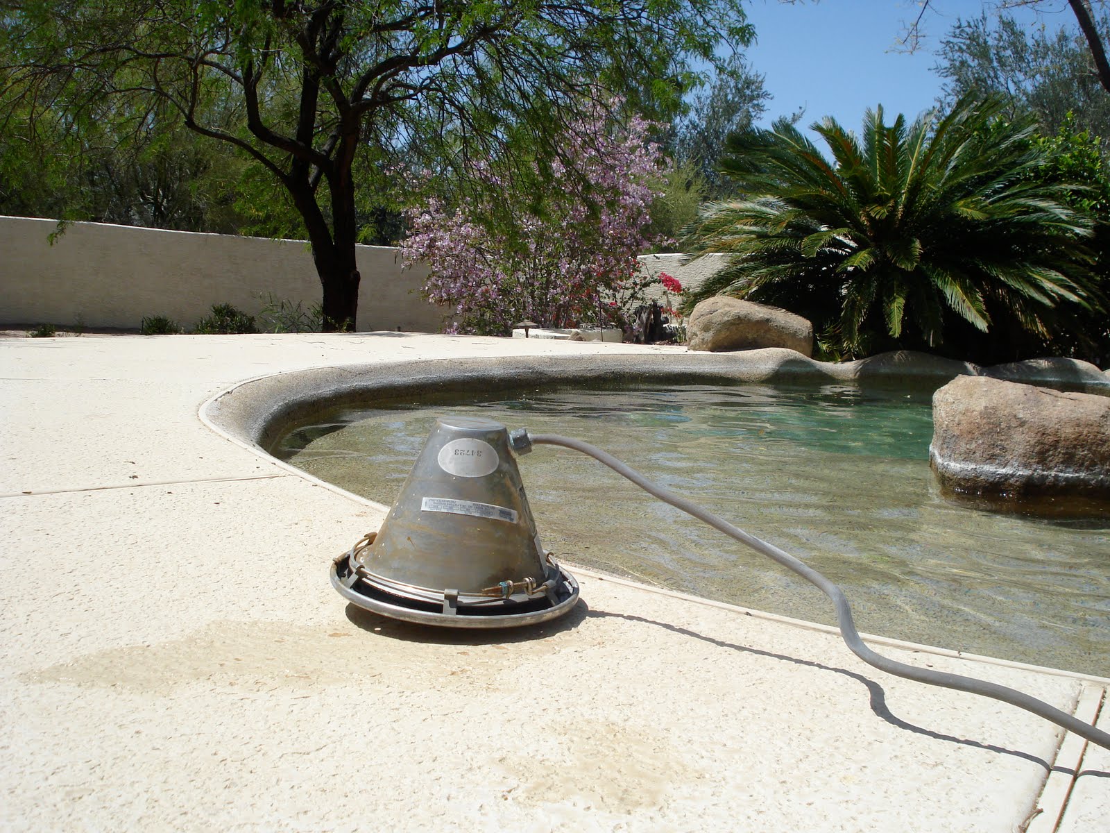 Pool Light Take Two - Klein dot Co