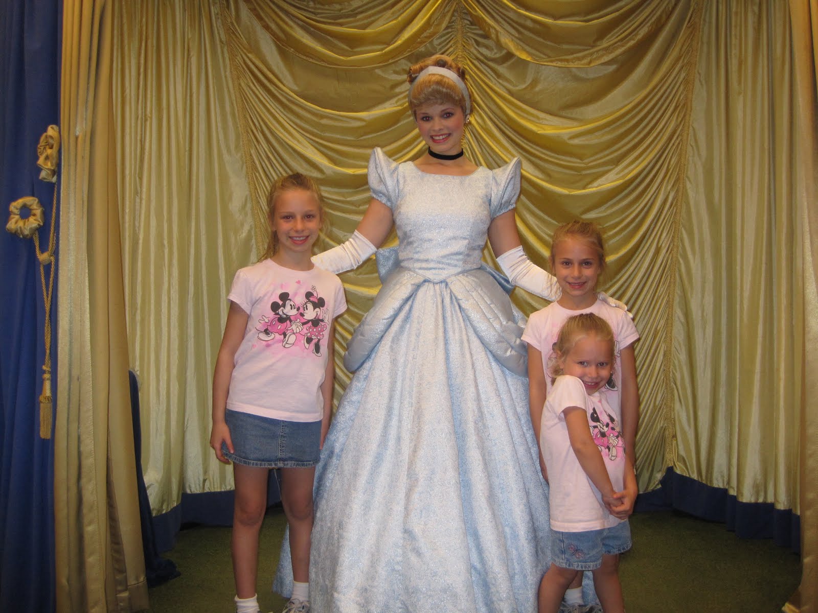 Katie-Megan-Jessica: Disney World!!!!