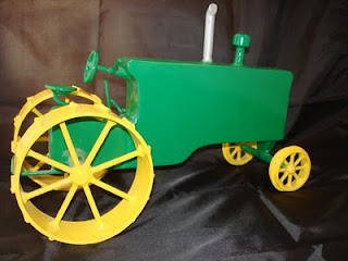 Ed's Metal Creations: Metal Tractor Sculpture