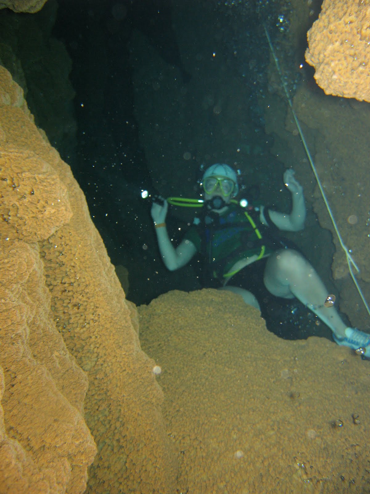 Planet Sub articoli di subacquea ed apnea: Immersione Grotta Giusti 27. ...