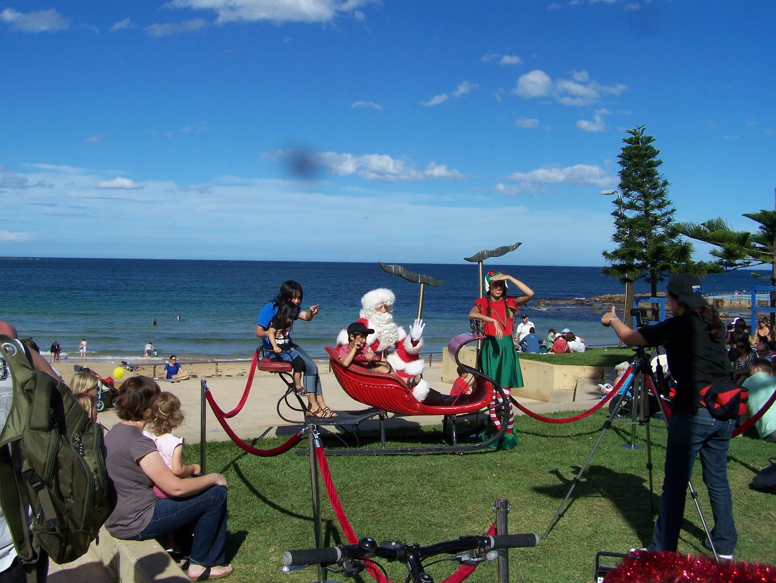 Little Australia: Sweaty Santa