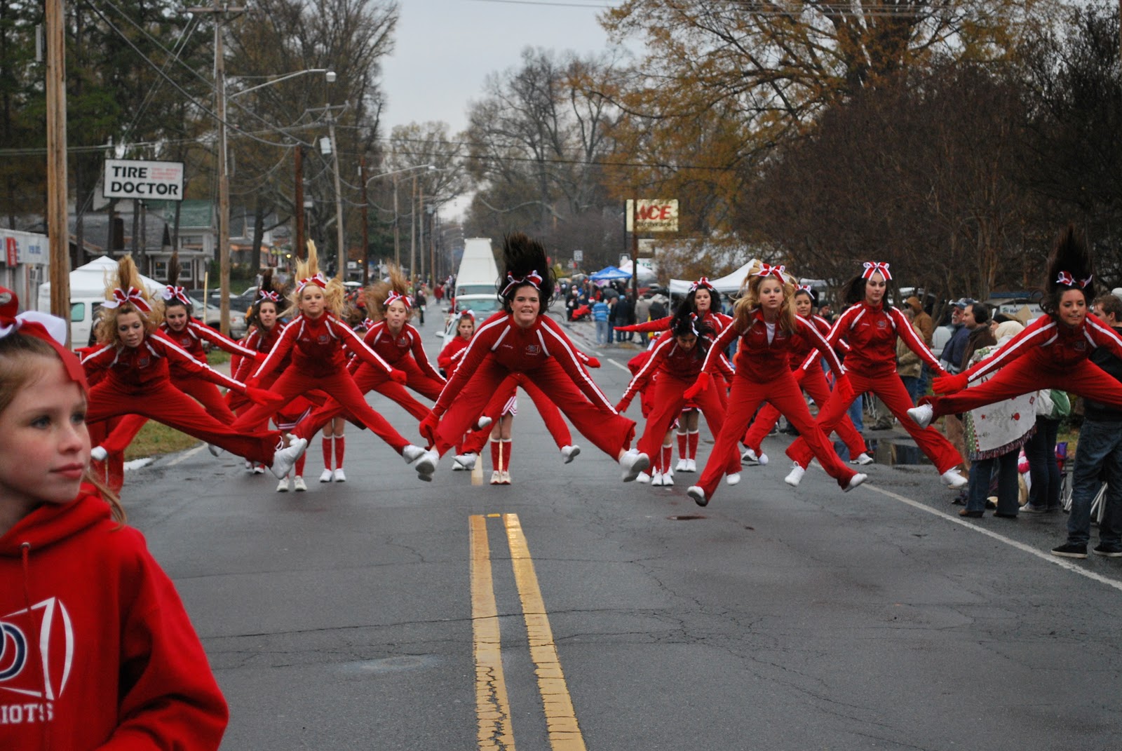 RBP: Davidson Day Cheerleaders Christmas Parade