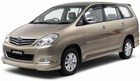 Puttaparthi Taxi: Toyoto Innova A/c 6 Seater