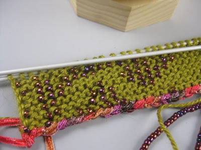 MadDesigns: Beads...Knitting...Bead Knitting