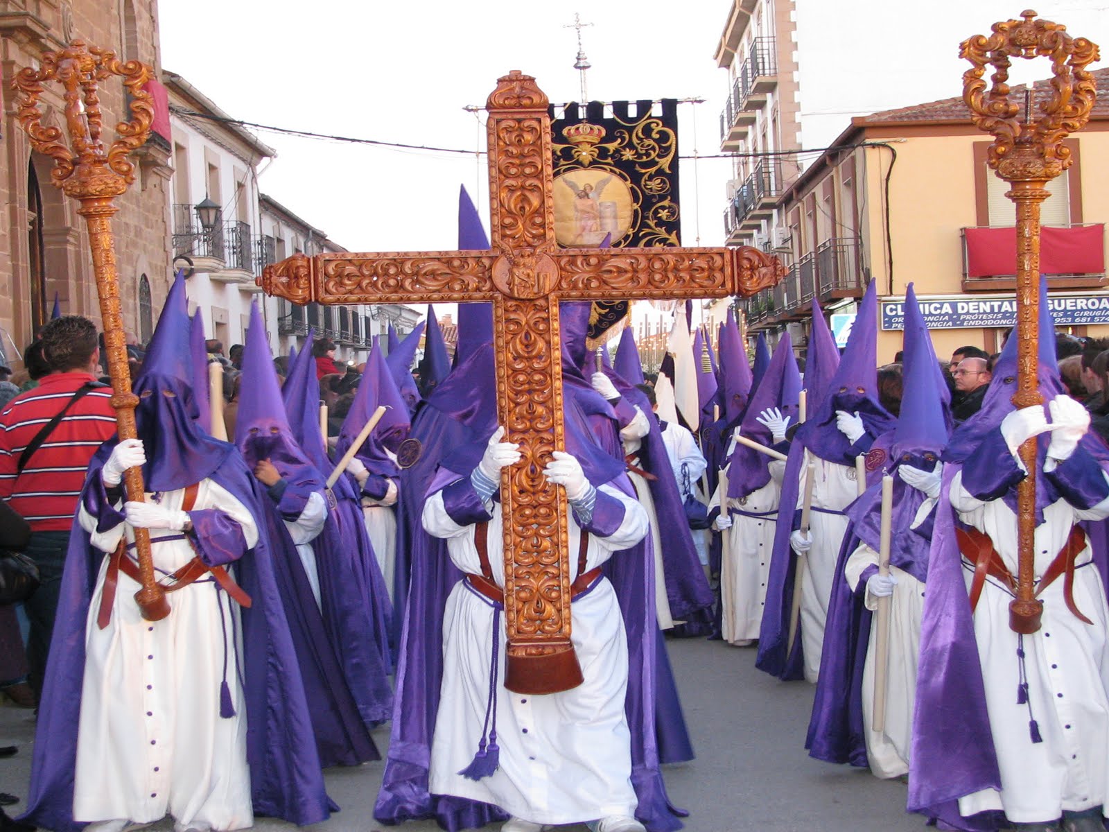 LA COLUMNA DE LA CAROLINA: HISTORIA DE LA HERMANDAD