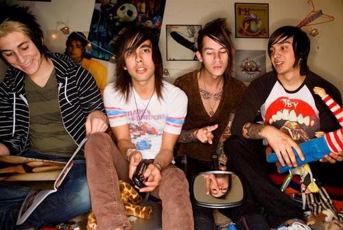 All About Pierce The Veil: CARAPHERNELIA