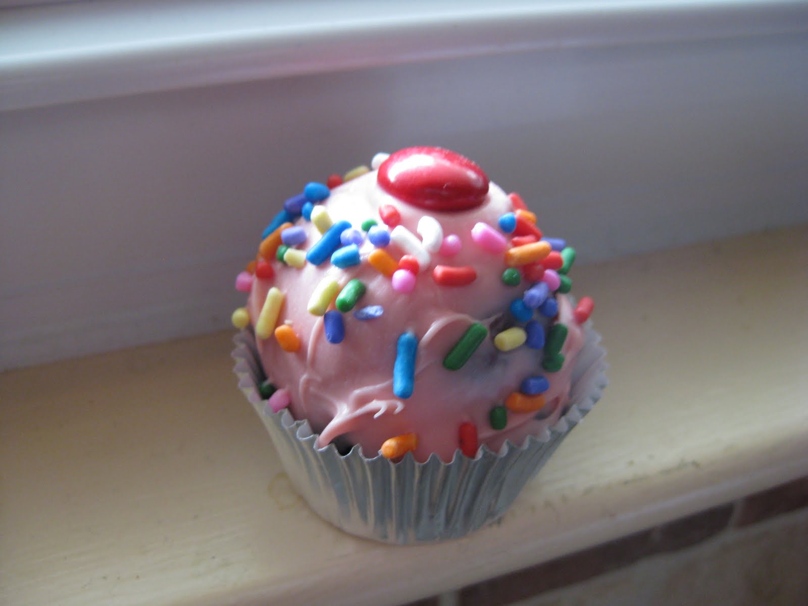 party bites: Birthday Cake Balls