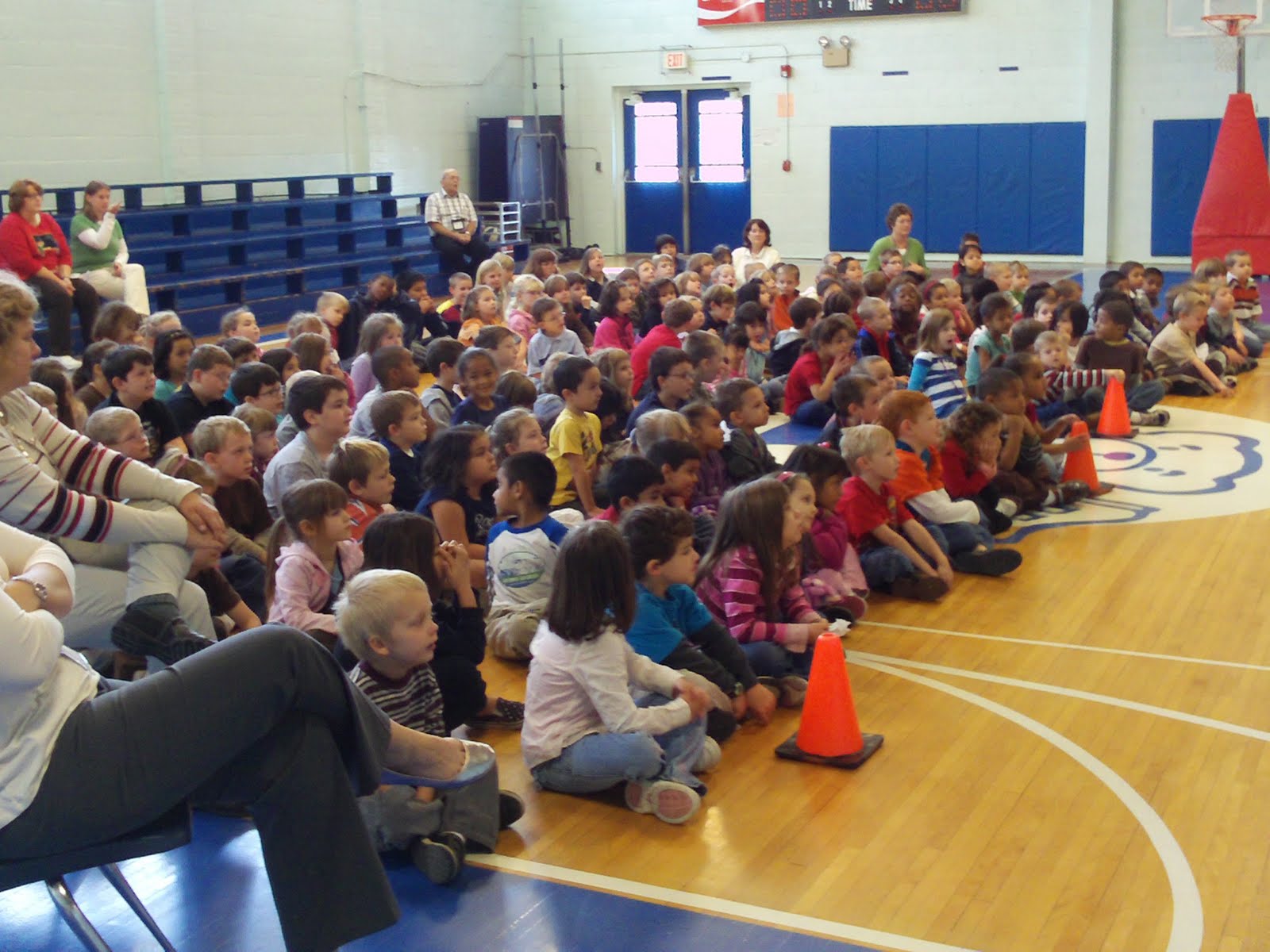 Dickson Elementary School: More Pics With Hands on With Zig