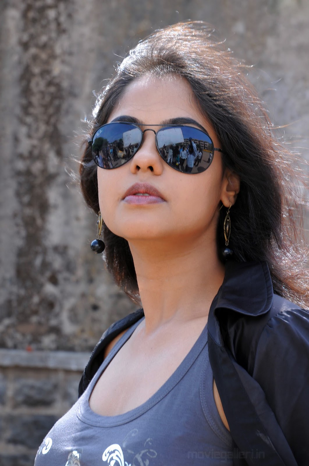 allroundera2z: Bindu Madhavi Prathi Roju Movie Stills