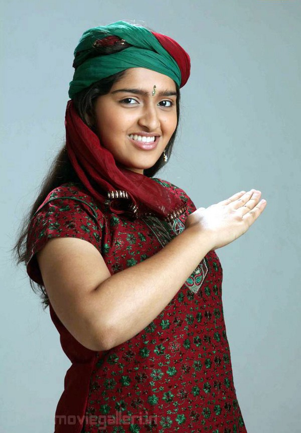 Sanusha New Photos, Sanusha Latest Stills, Photos | Cinephotoglitz
