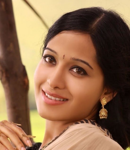 Preetika Rao Cute Stills Chikku Bukku Tamil |Tamil Cinema News Updates ...