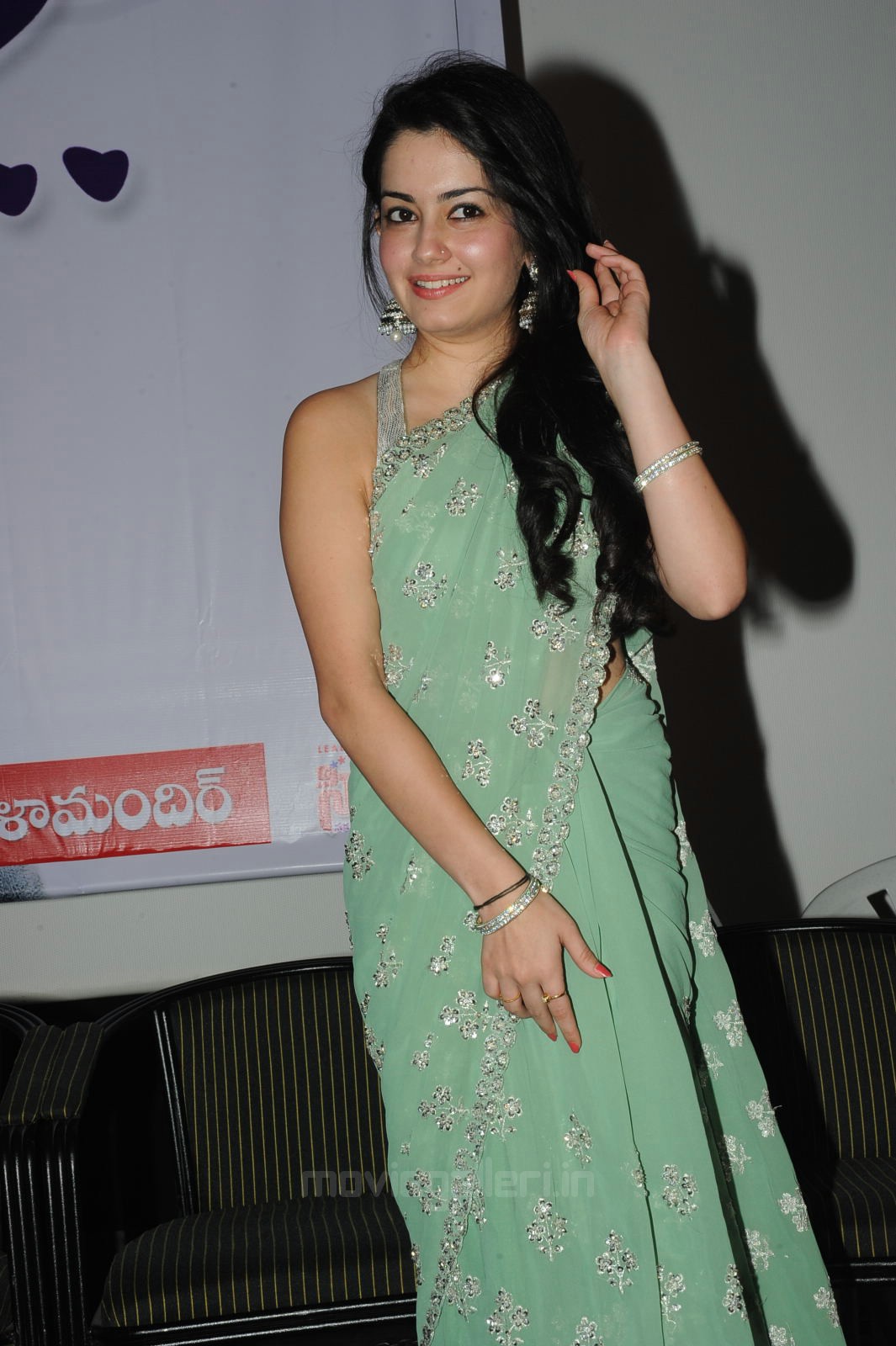 test: Telugu Actress Shambhavi New Hot Photos, Shambhavi Hot Pictures