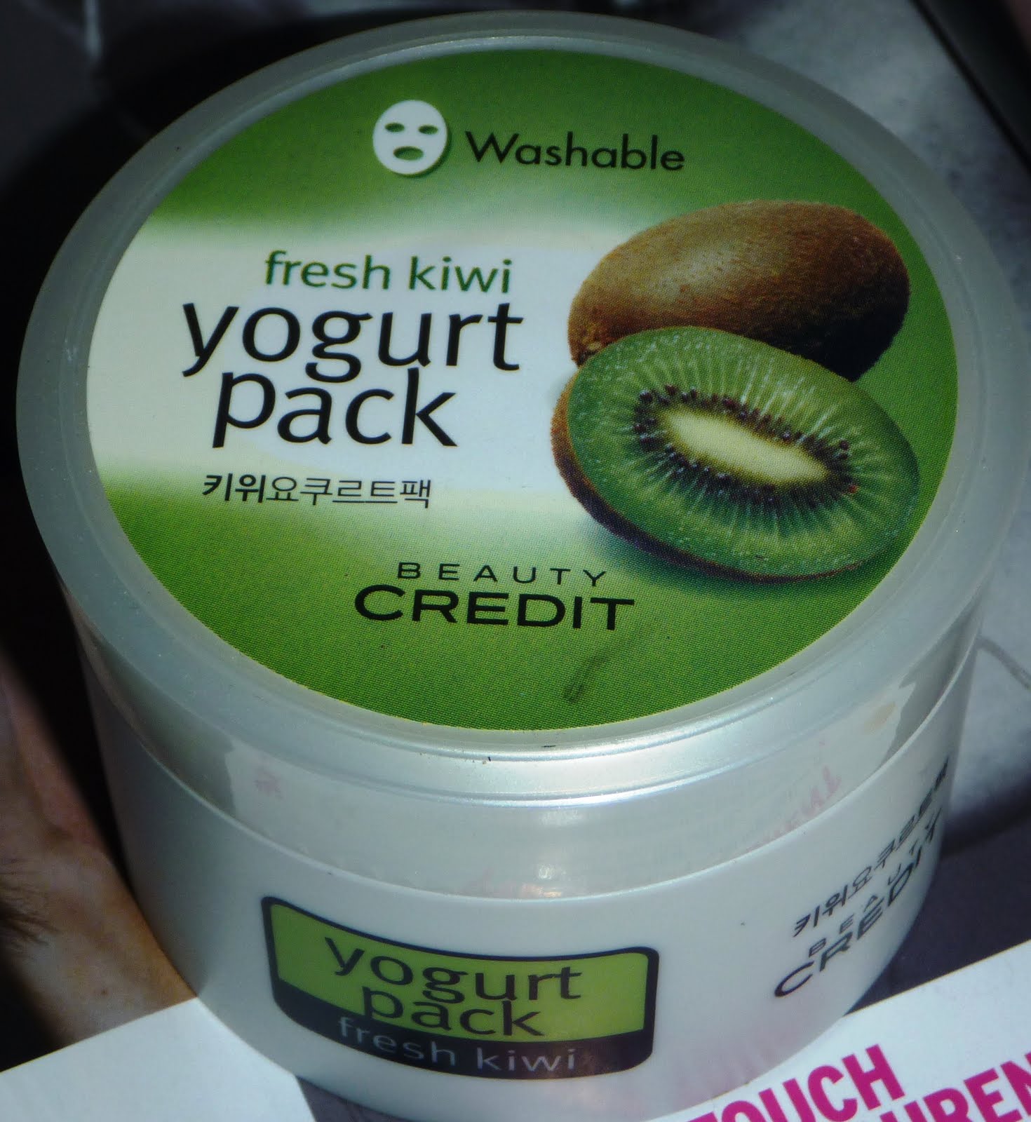 Shopaholic Girl: Beauty Credit Fresh Kiwi Yogurt Pack