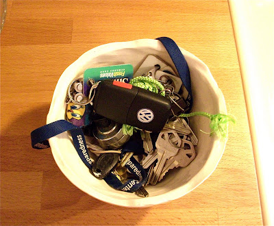 DIY Wall Mounted Wooden Hotel Key Rack | Remodelaholic