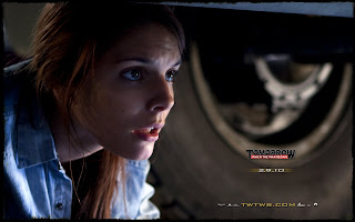 Smile Like You Mean It: Ellie Linton...