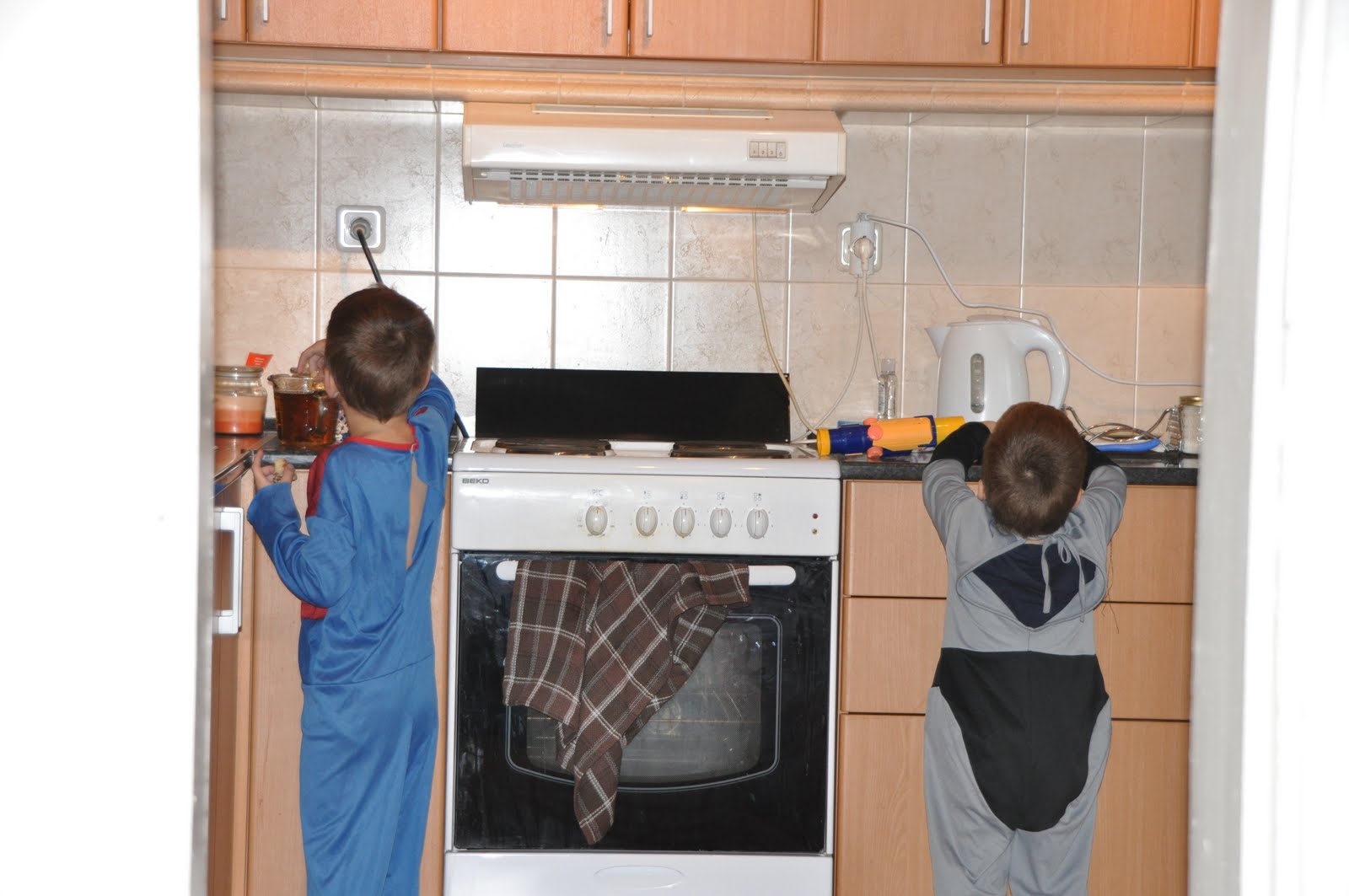 PRAYING FOR THE ROMA: November 2010