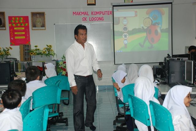 PKG Durian Burung: Kursus Makmal Bahasa SK Losong