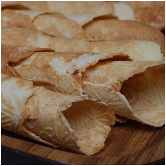 Whisk: a food blog: Krum Kake