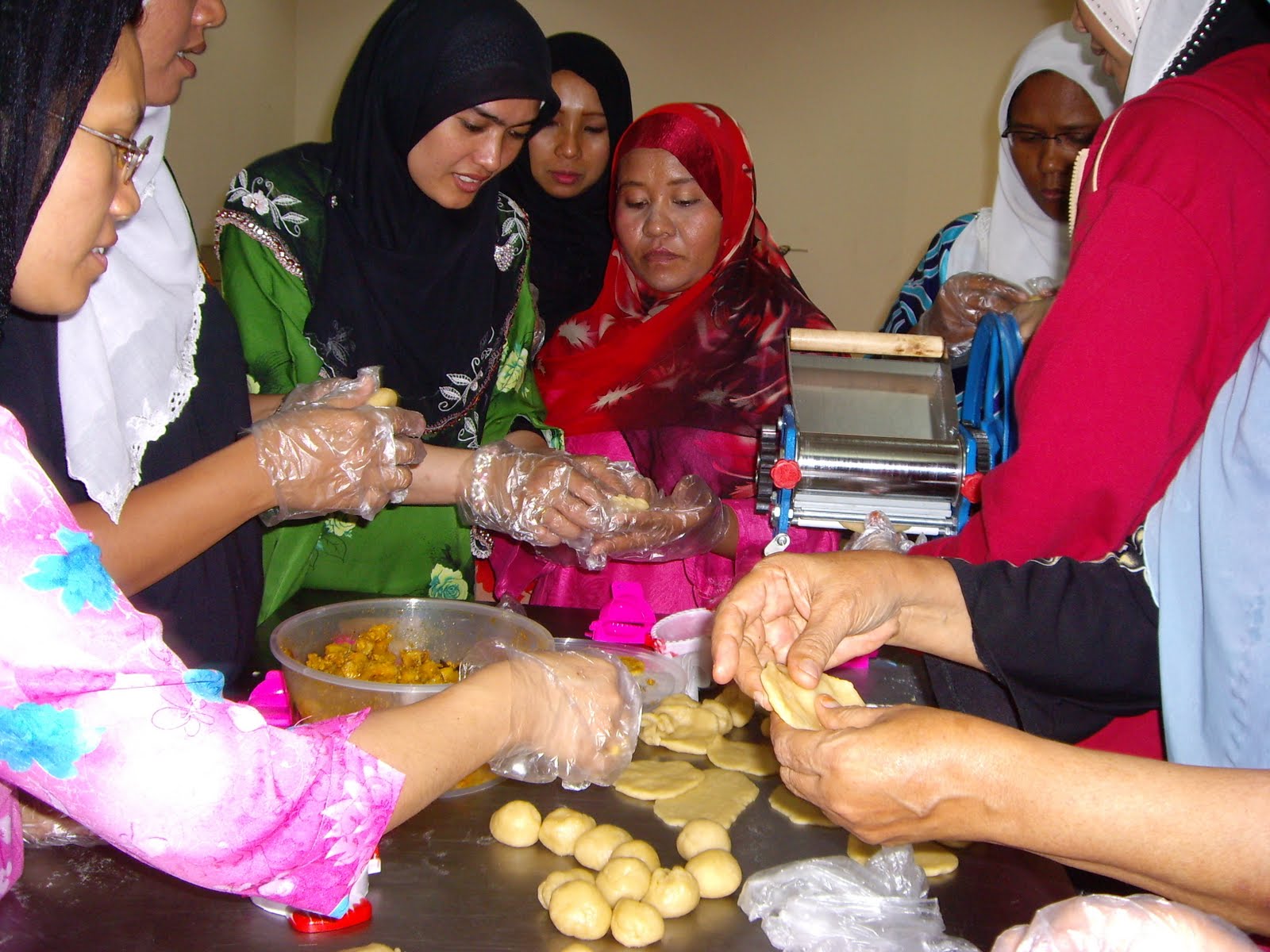 Kursus Memproses Produk Makanan Halal: Kursus Proses Kueh Sejukbeku ...