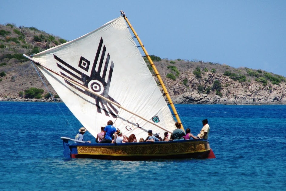 SV Footprint (Begonia): Gli Gli - traditional Carib boat