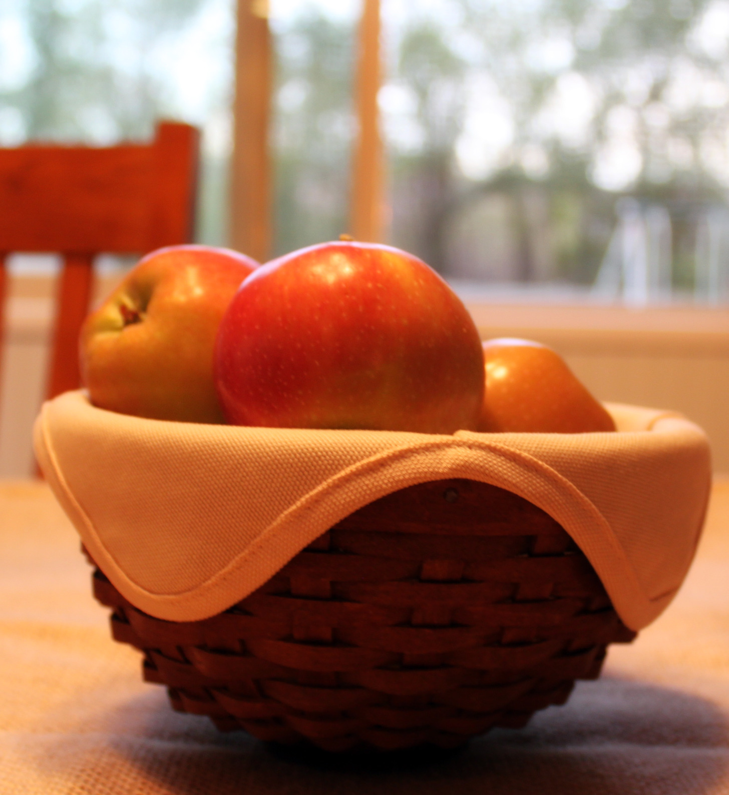 Moore Minutes: Homemade APPLE Goodness