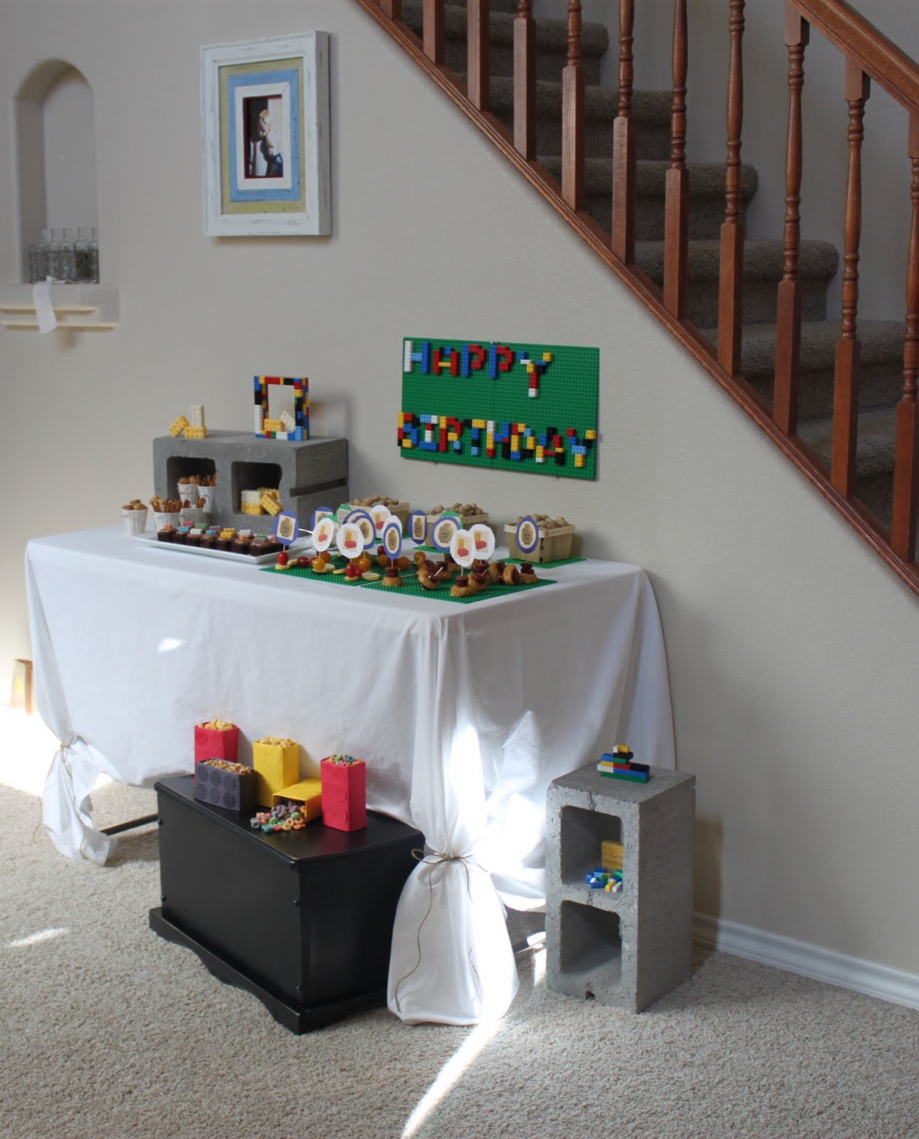 Moore Minutes: Build-a-Snack LEGO BUFFET (party part 2)
