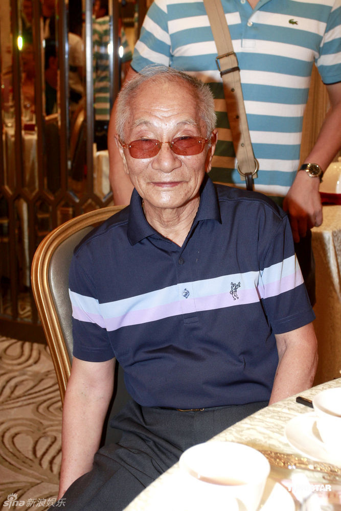 Roast Pork Sliced From A Rusty Cleaver: The Legend is Born - Hong Kong ...