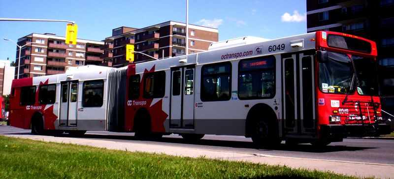 NZ In Tranzit: Ottawa transitway - outer suburb residents keenest bus users