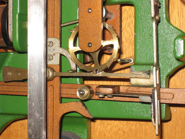The Gents' 'Pulsynetic' Waiting Train Electric Turret Clock Movement ...