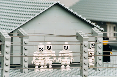 Proyecto Auschwitzpark: Zbigniew Libera - Lego. Concentration Camp, 1996