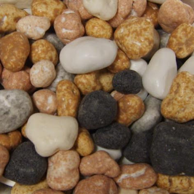 Wonderland Soup: A Shower of Little Pebbles