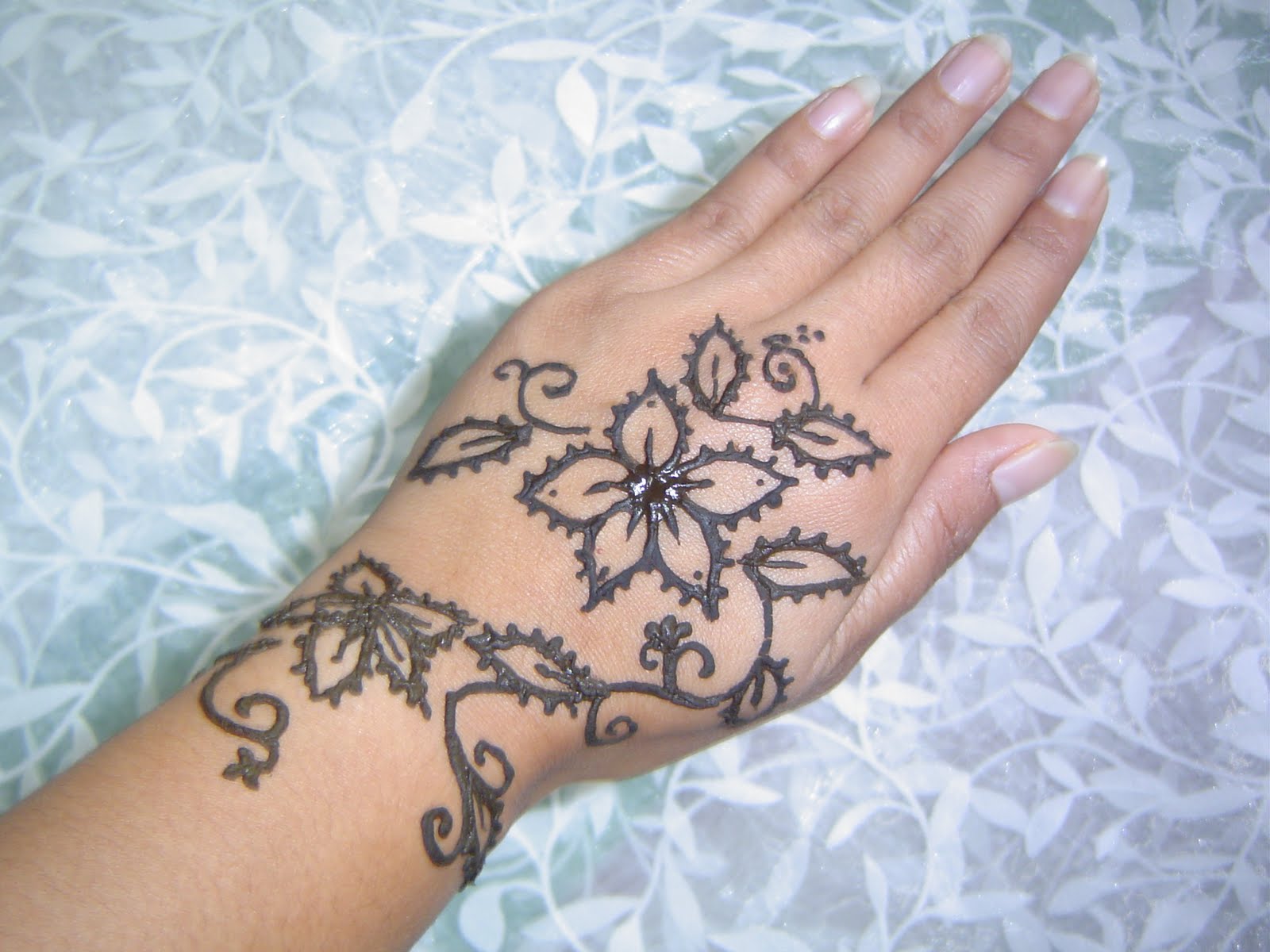 JS BOUTIQUE & CRAFT: HENNA / INAI PENGANTIN