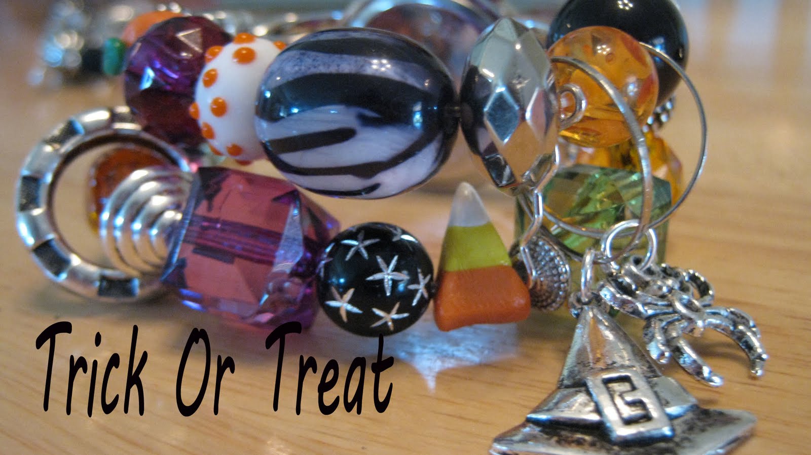 The Daisy Patch - Interchangeable beaded watches