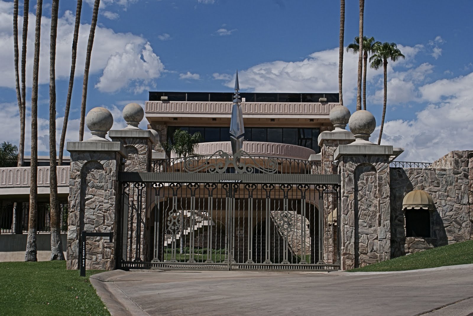 Phoenix Daily Photo: McCune Mansion