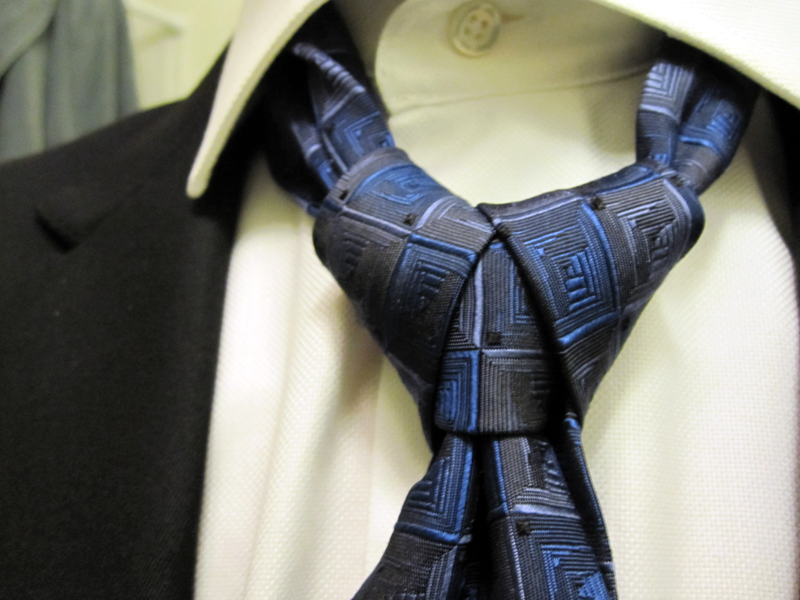 Merovingian knot : r/pics
