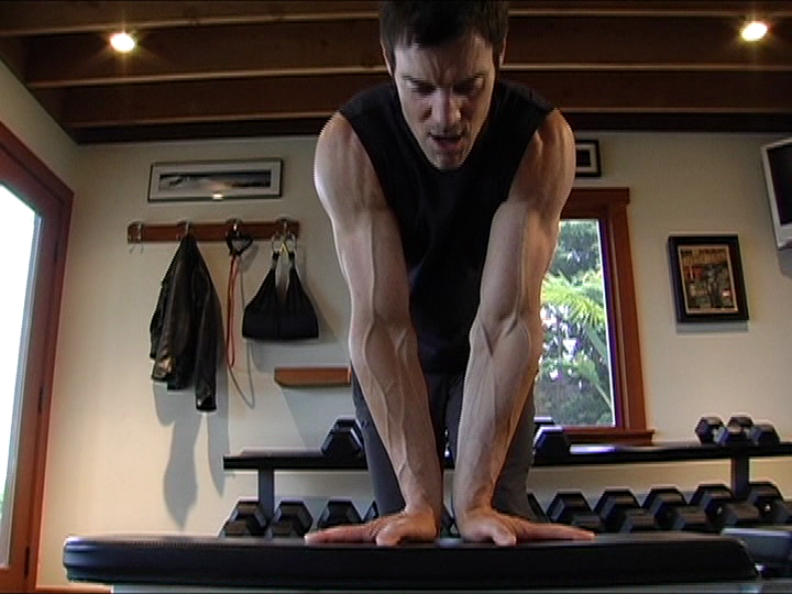 FITBOMB: Round 3 / Day 83: One-on-One with Tony Horton - Just Arms