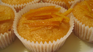 Cupcake Recipes :): Spanish Orange Syrup Cupcakes