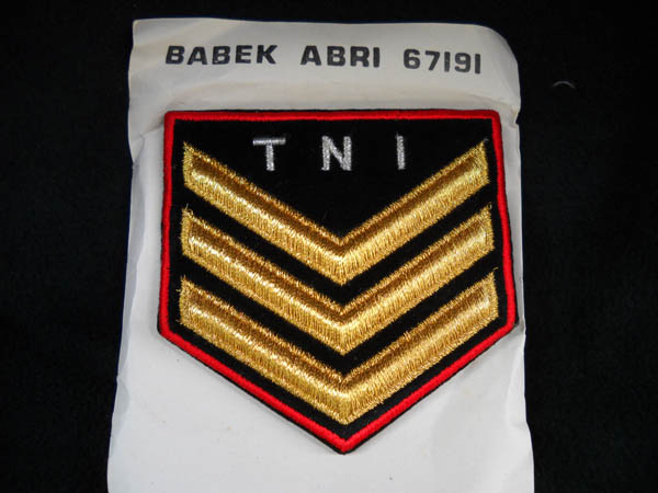 KOLEKSI MILITER JADOEL: Brevet,Wing & Patch TNI